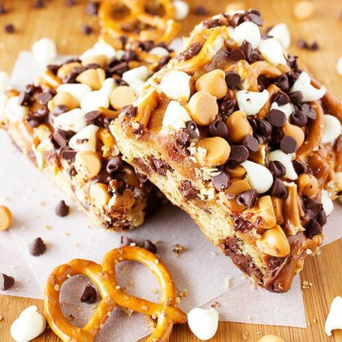 Caramel Pretzel Bars – Deliciously Sprinkled