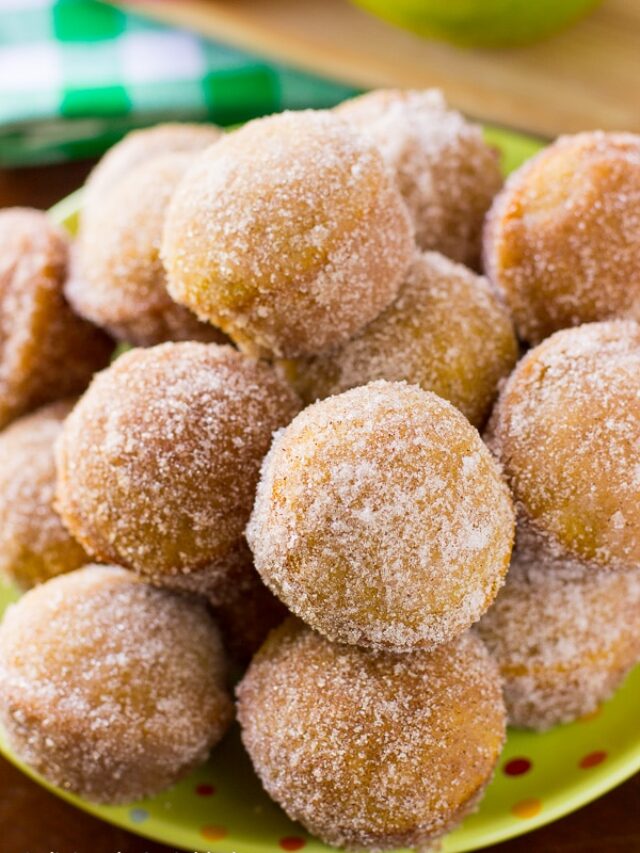 Baked Apple Cider Donut Holes – Deliciously Sprinkled