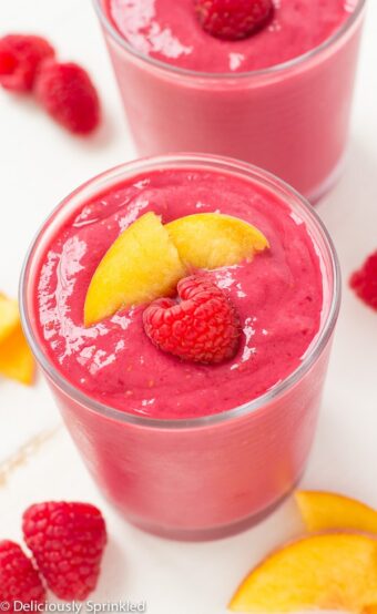 Raspberry Peach Smoothie – Deliciously Sprinkled