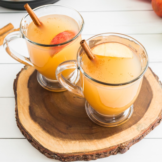 Instant Pot Apple Cider – Deliciously Sprinkled