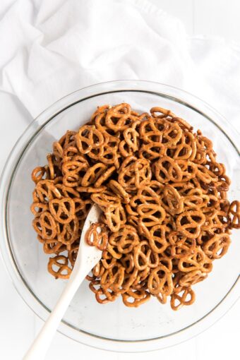 Easy Ranch Pretzels Recipe – Deliciously Sprinkled