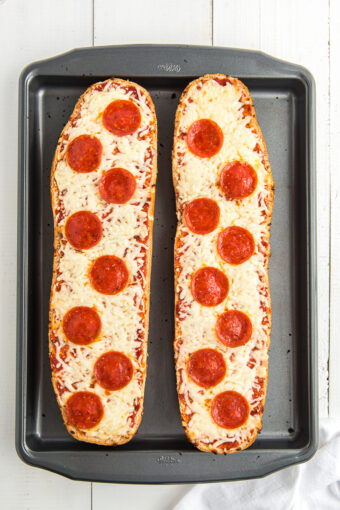 Easy French Bread Pizza Recipe – Deliciously Sprinkled