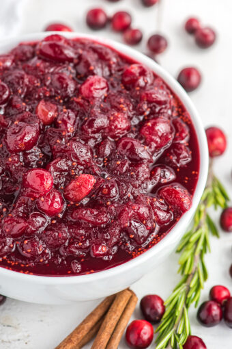 Homemade Cranberry Sauce – Deliciously Sprinkled