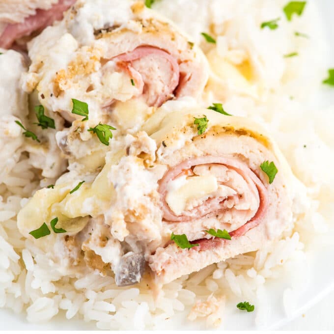 Baked Chicken Cordon Bleu – Deliciously Sprinkled