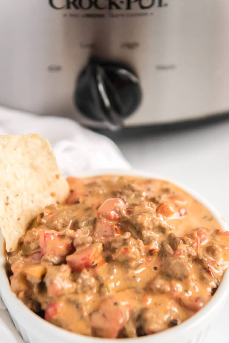 The Best Slow Cooker Queso Dip Recipe – Deliciously Sprinkled