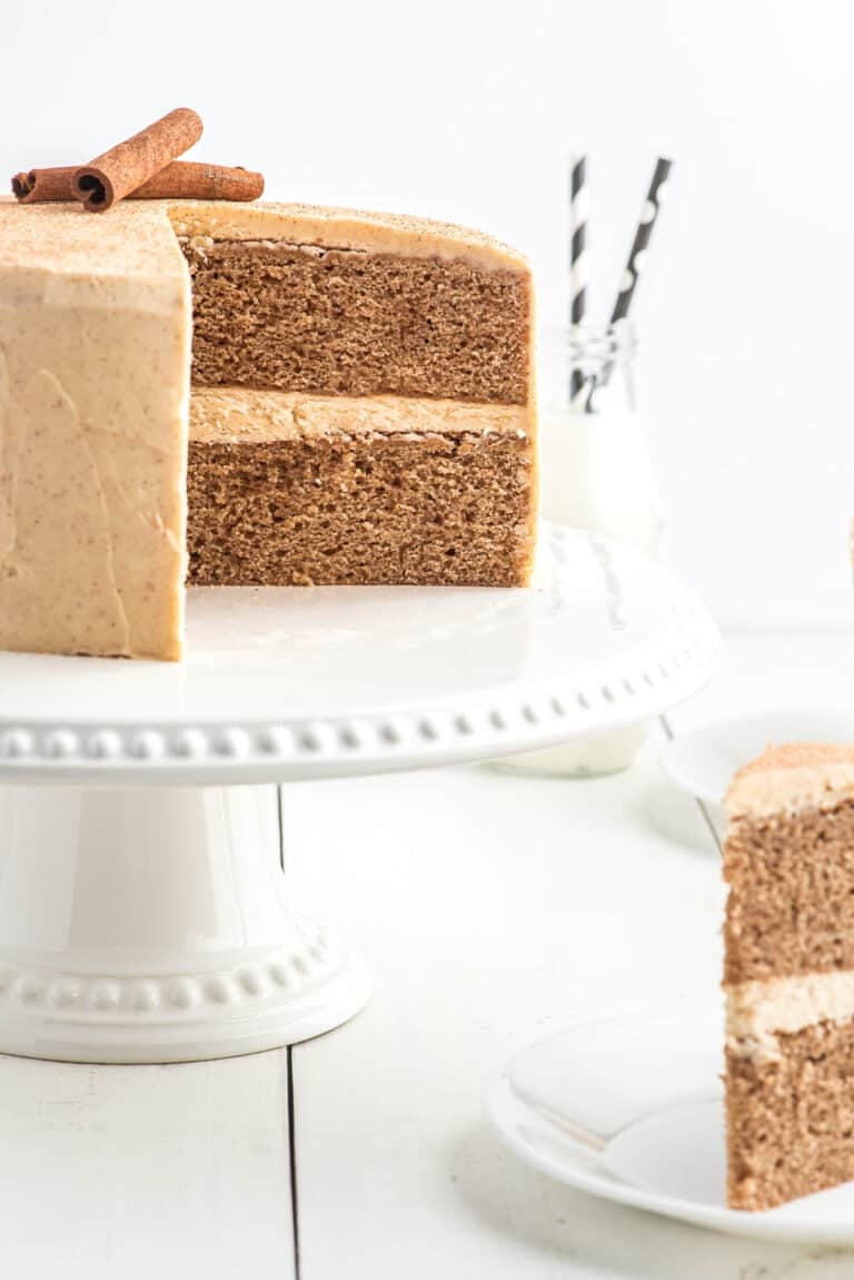 Cinnamon Cake – Deliciously Sprinkled