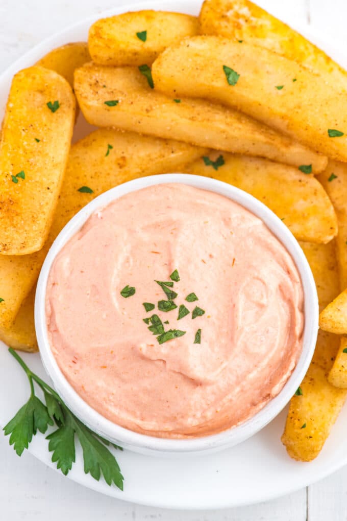 Fry Sauce Recipe (Only 3 Ingredients!) – Deliciously Sprinkled