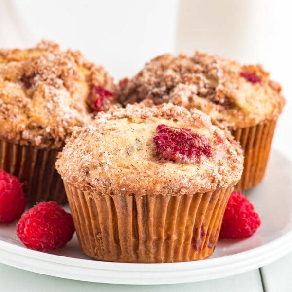 Raspberry Muffins – Deliciously Sprinkled
