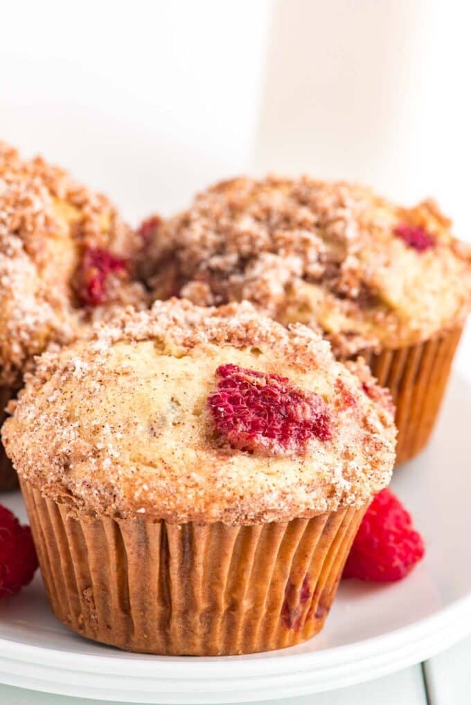 Raspberry Muffins – Deliciously Sprinkled